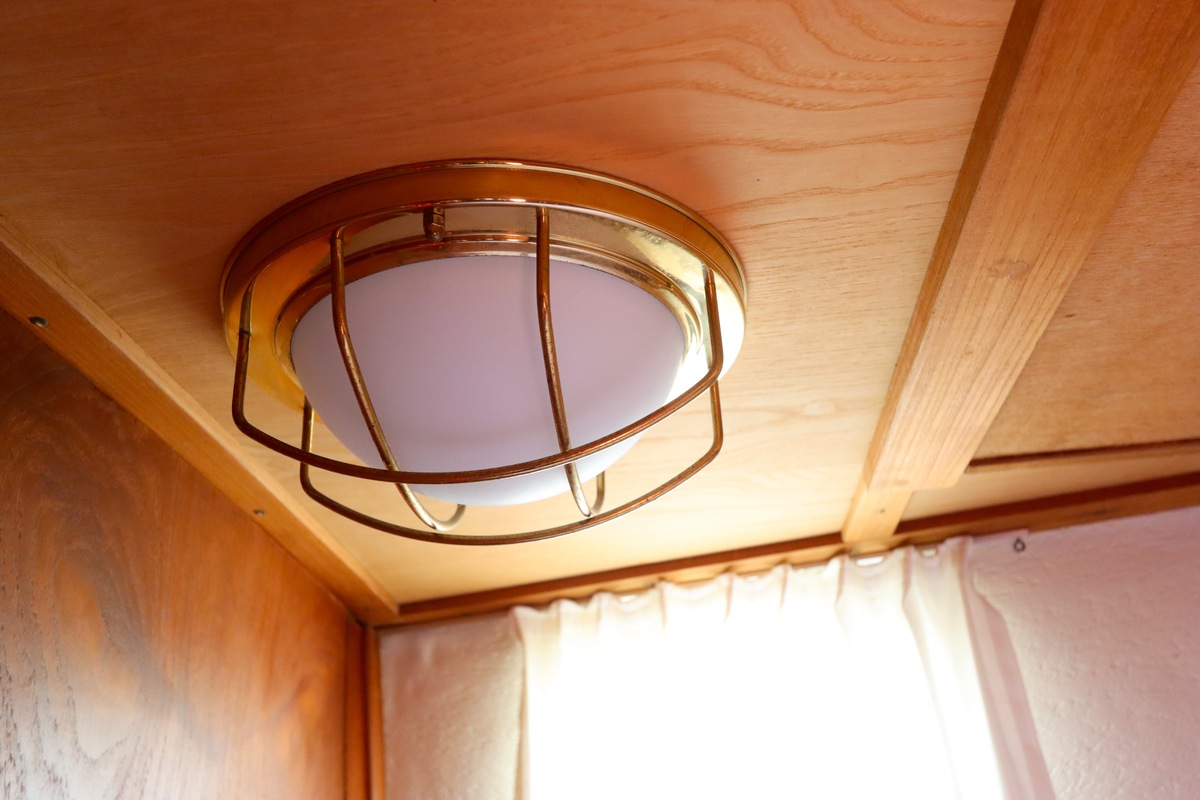 Colvic Watson 34 - 1977 te koop - Schepenkring jachtmakelaars