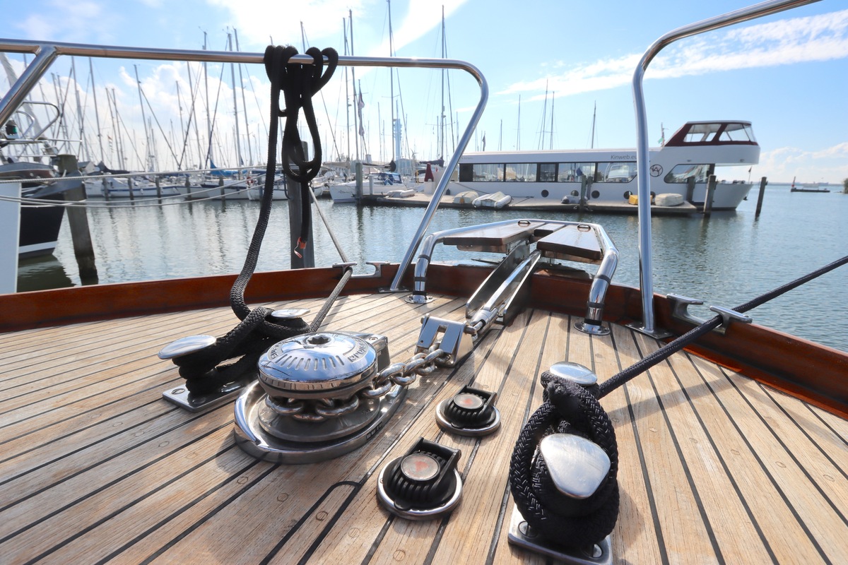 Storebro Adler Royal Cruiser 34 Fly – 1977 zu verkaufen – Yachtmakler ...