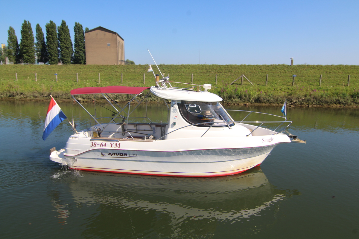 Arvor 210 - 2006 for sale - Schepenkring yacht brokers
